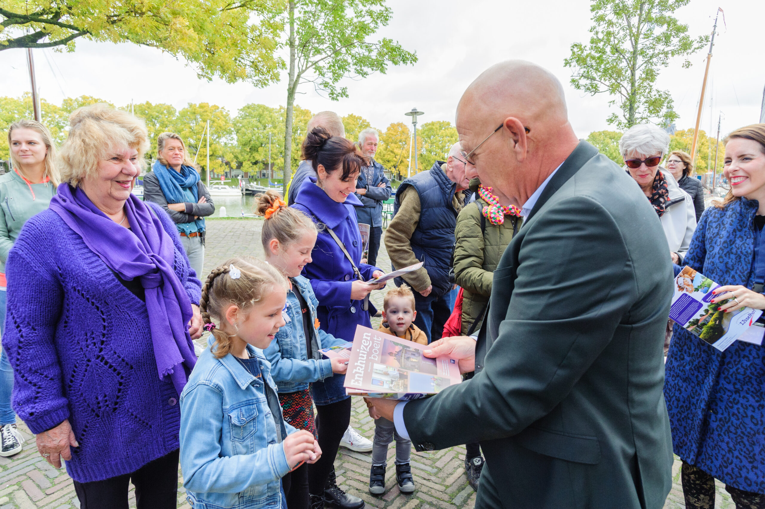 Vers van de pers: het nieuwe Enkhuizen Boeit magazine! - Medemblik Actueel