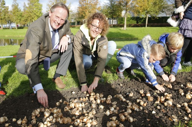 Bij OBS De Plaats is het 'Kleur voor de deur' - Medemblik Actueel