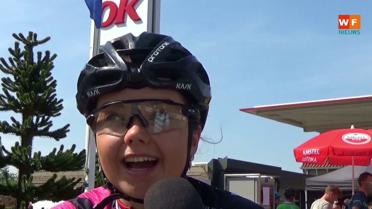 Opmerkelijke deelname van Tessa Neefjes tijdens wielerronde van ...