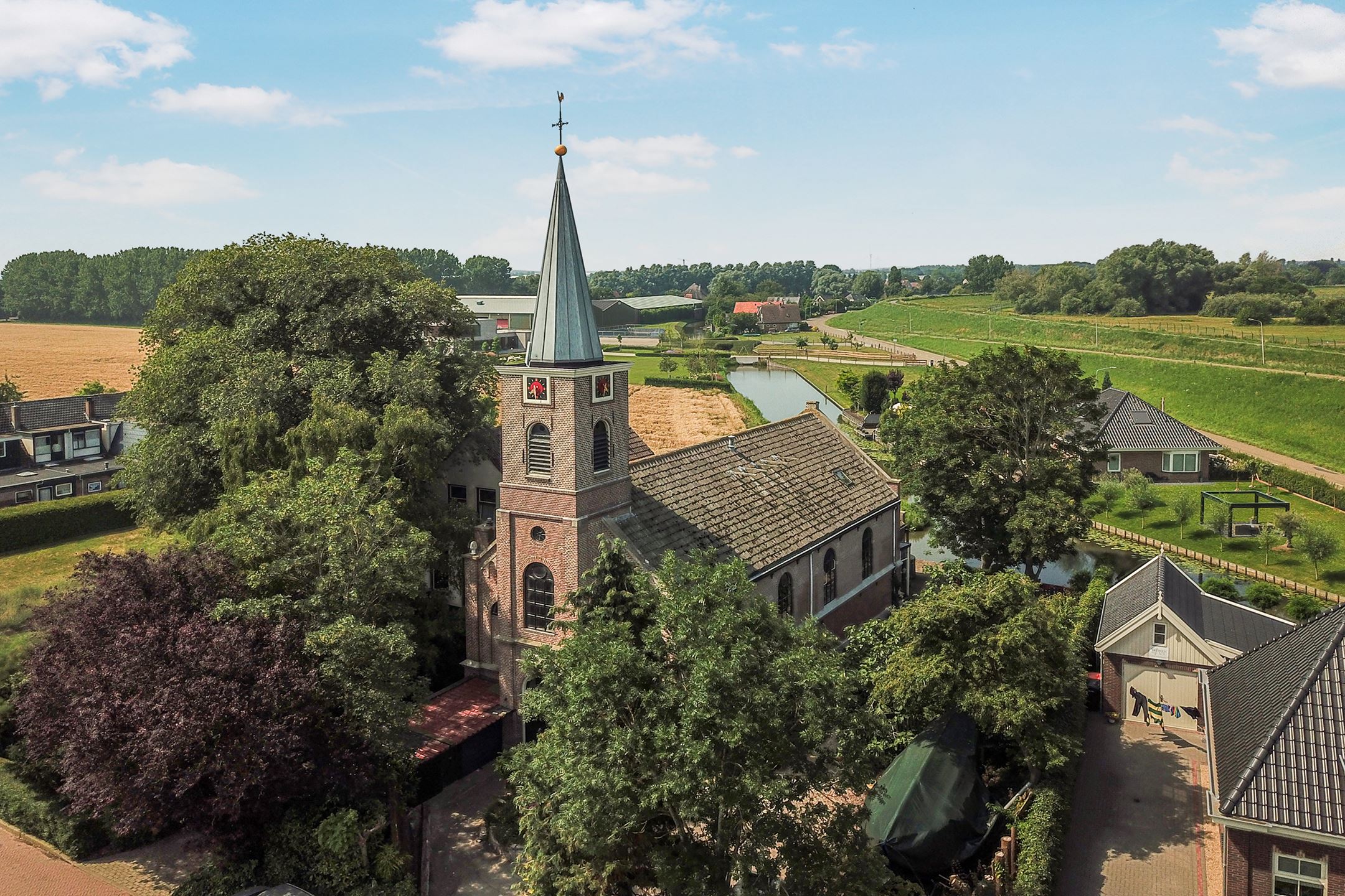 Medemblik Actueel. | Wonen in een huis van de Heer? In Andijk kan het.