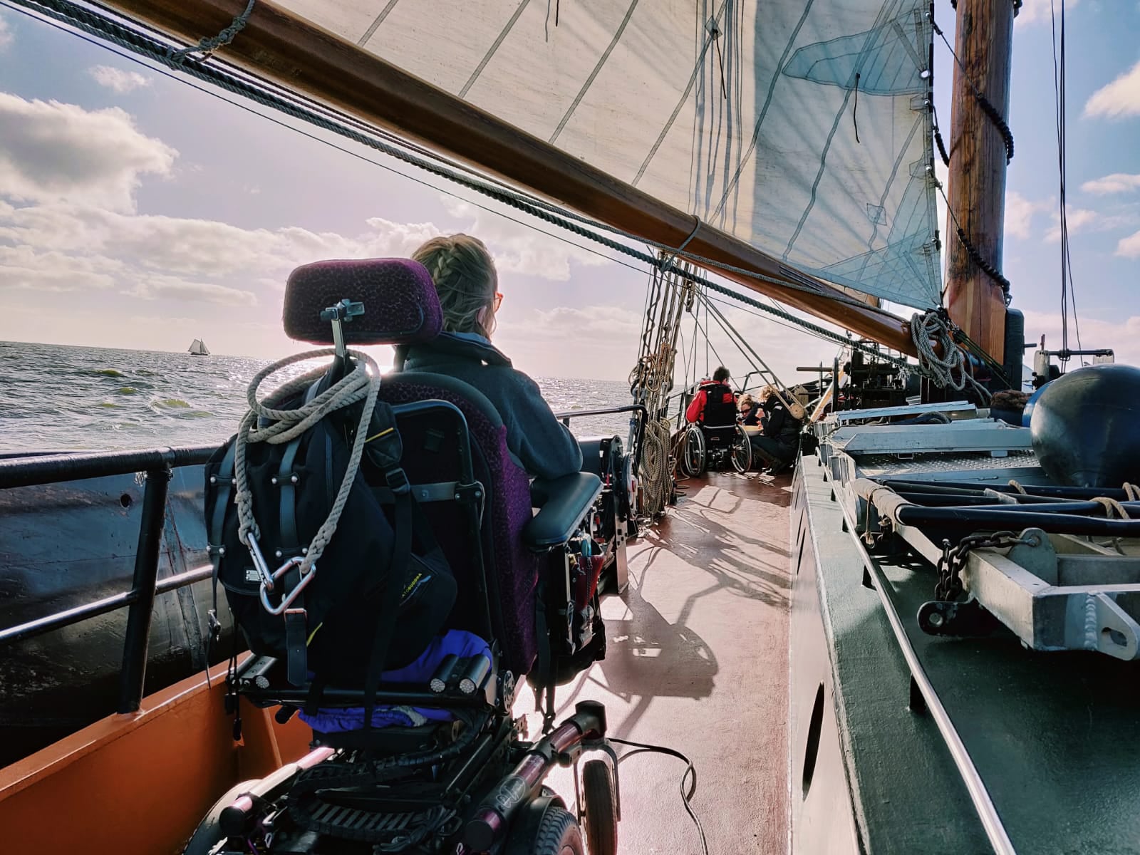 Open dag op tweemastklipper Lutgerdina voor gehandicapten - Medemblik ...