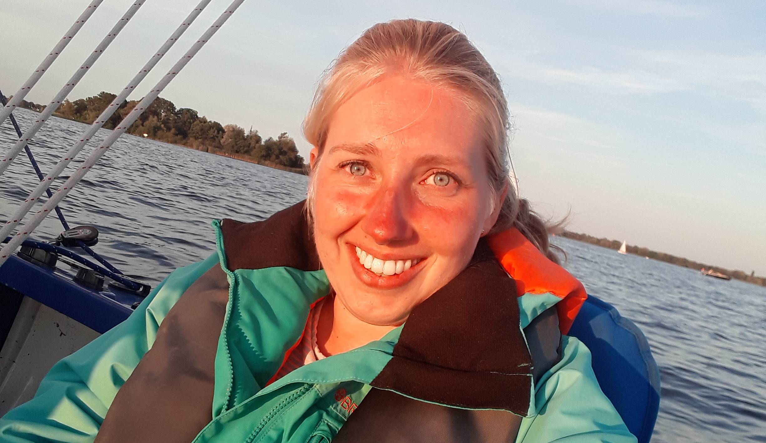 Sailhorse Sailing Club helpt gehandicapten aan een nieuwe zeilboot ...